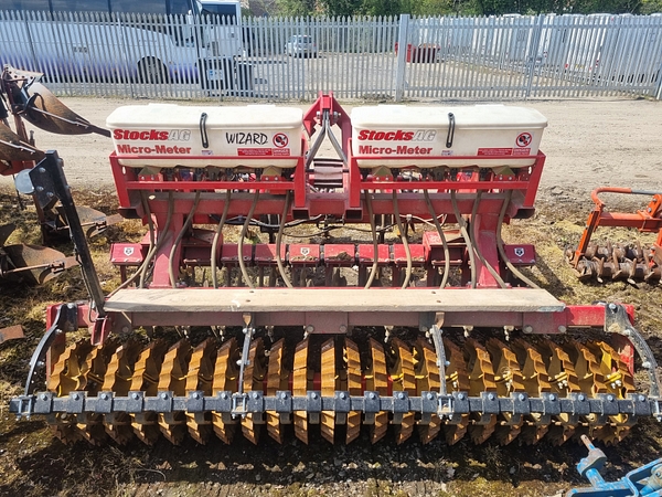 Chris Atkin & Son Ltd - Weaving Sub Disc